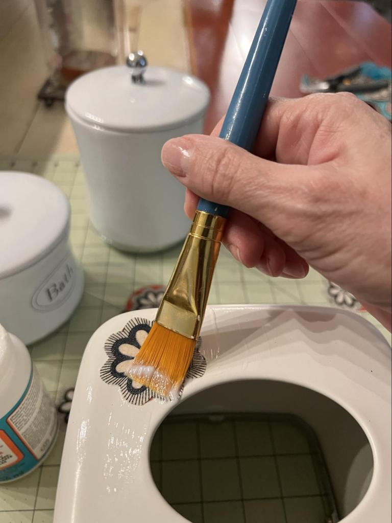 How to Upcycle old Ceramic Bathroom Containers – Seaside Resurrections